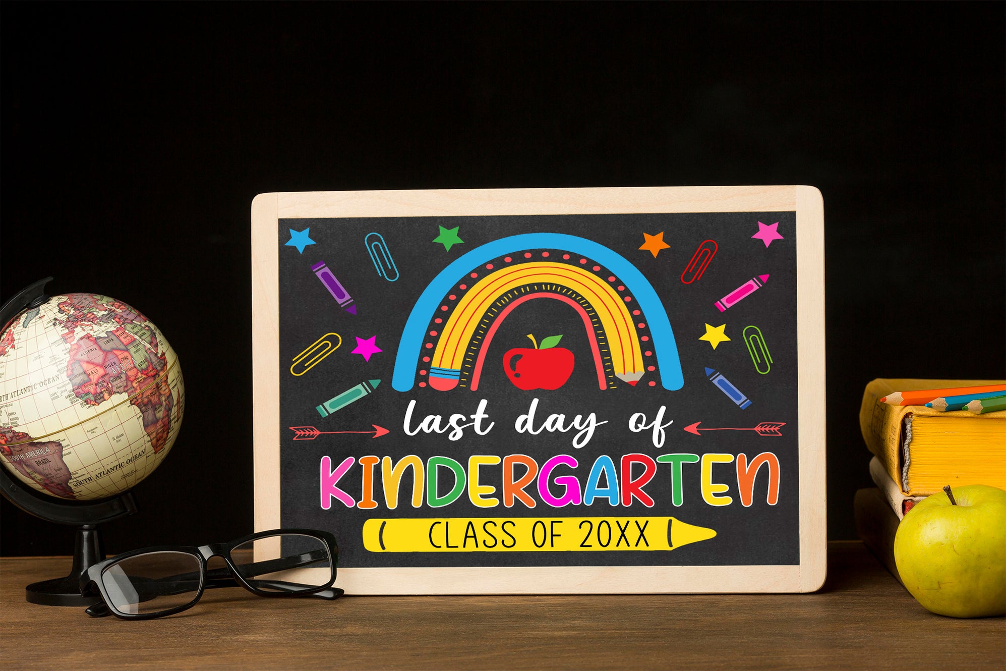DIY Kinder End of Year Sign | Last Day Of Kindergarten Poster Template ...